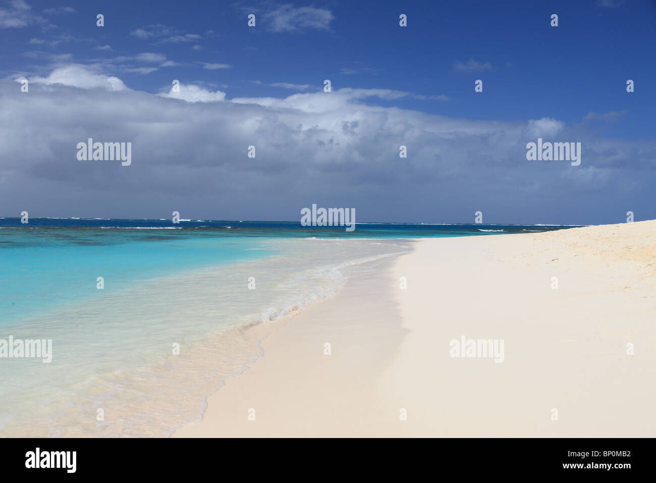 Sandy island anguilla hi-res stock photography and images - Alamy