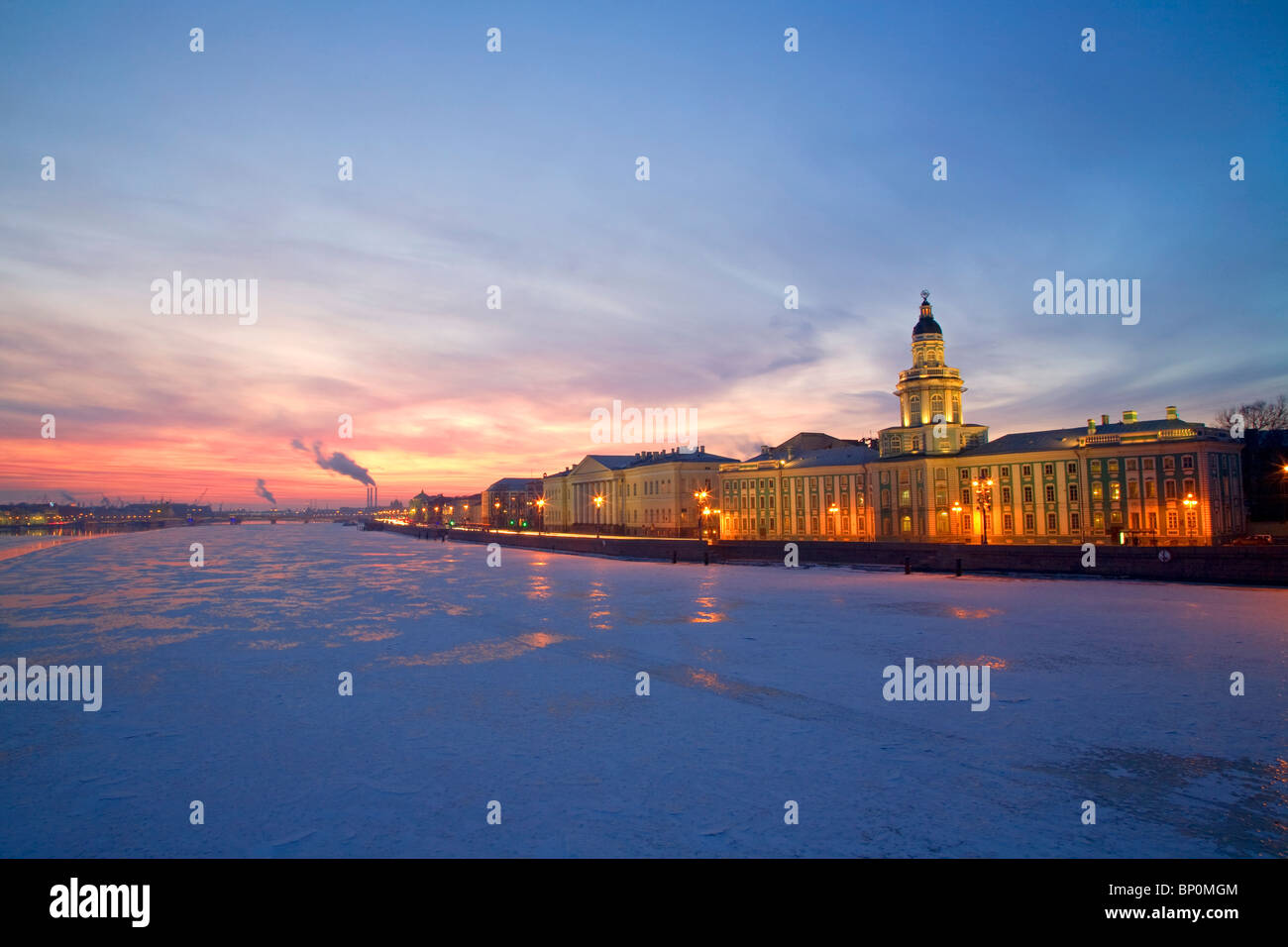 Russia russian city neva river hi-res stock photography and images - Alamy