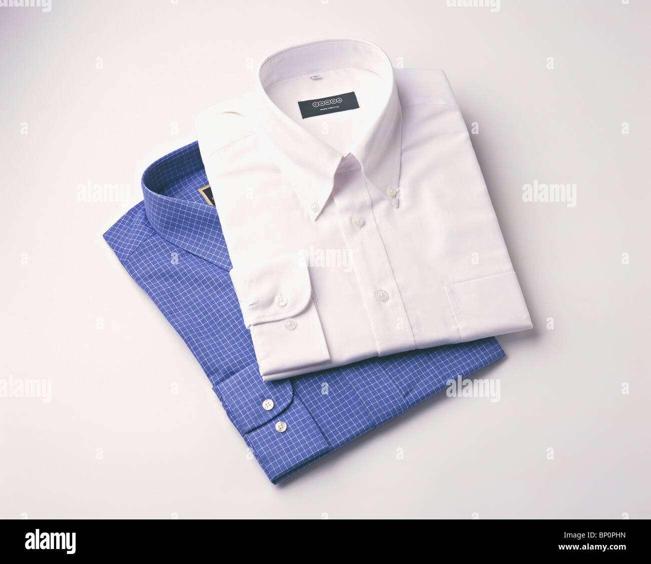 2 colour shirts hi-res stock photography and images - Alamy