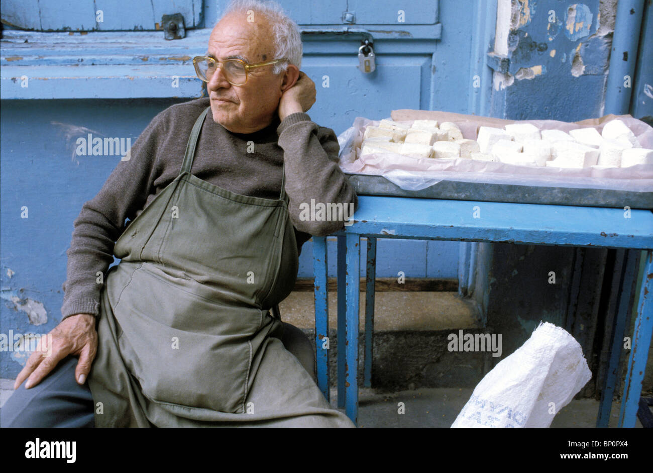 Old man selling hi-res stock photography and images - Alamy