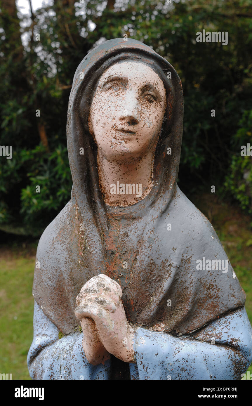 Irish religious statue hi-res stock photography and images - Alamy