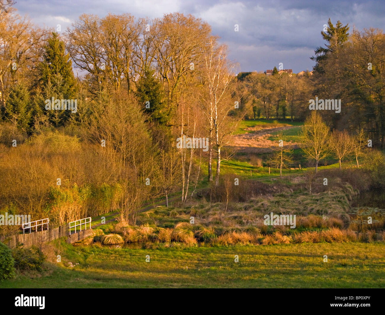 Country scenery hi-res stock photography and images - Alamy