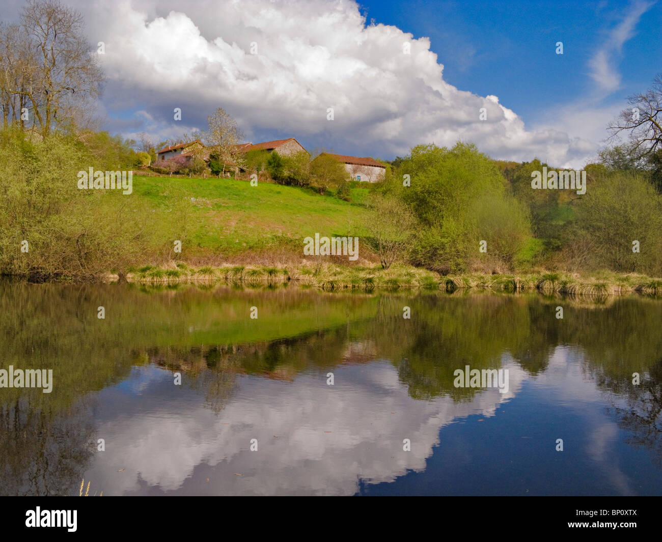 Country scenery hi-res stock photography and images - Alamy