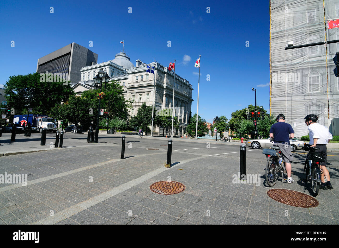 The Old Court of Justice Building Next To The Montréal City Hall On Rue ...