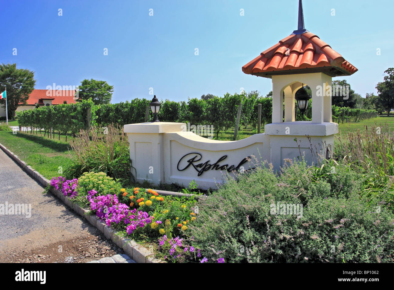 Raphael Winery and Vineyards, Peconic, Long Island NY Stock Photo - Alamy