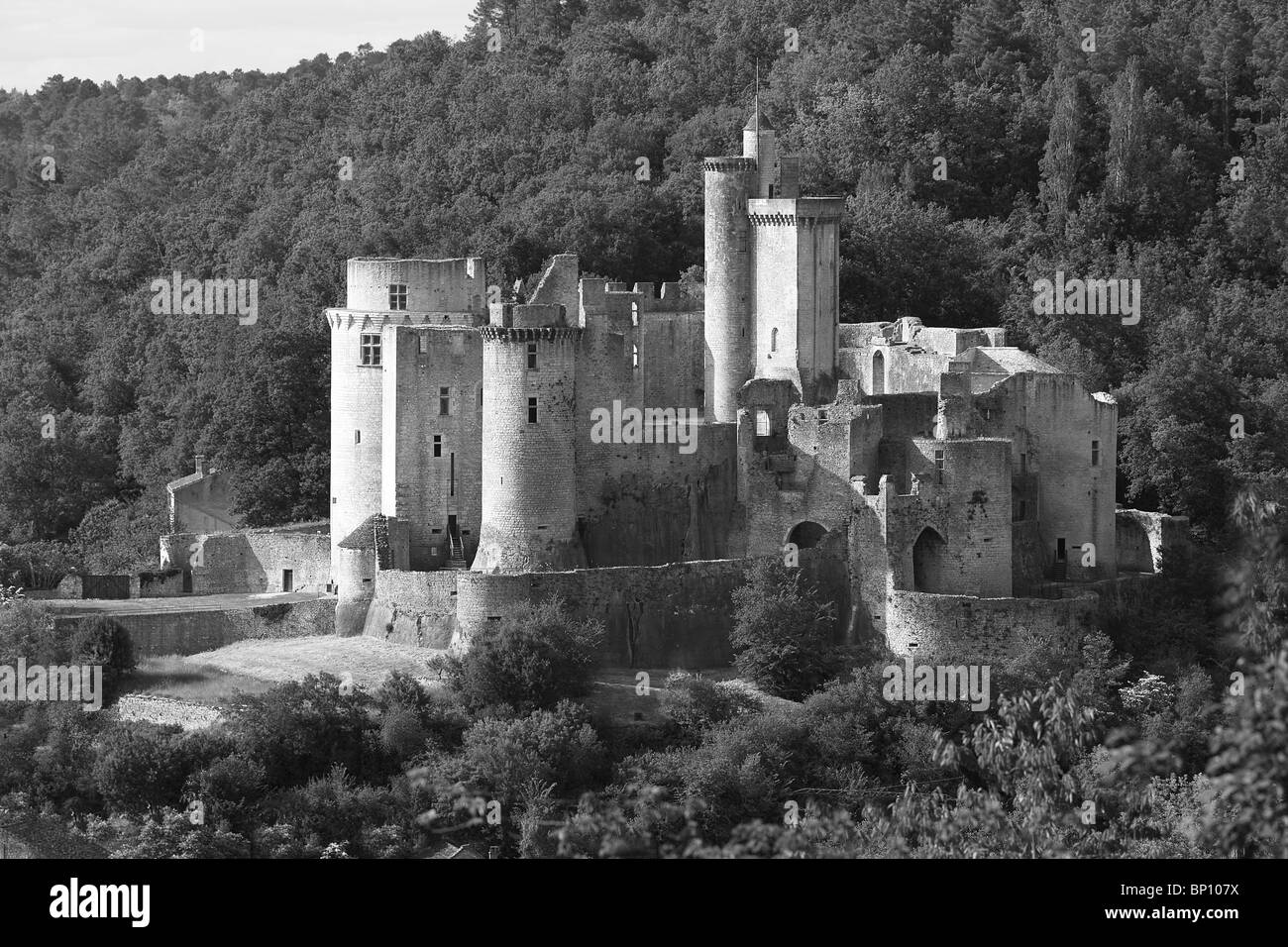 France, Aquitaine, Lot et Garonne, Bonaguil castle Stock Photo - Alamy