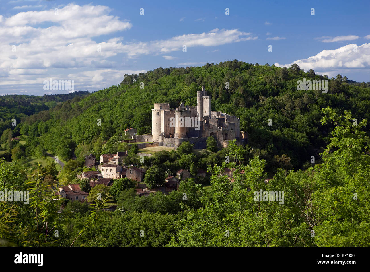 France, Aquitaine, Lot et Garonne, Bonaguil castle Stock Photo - Alamy