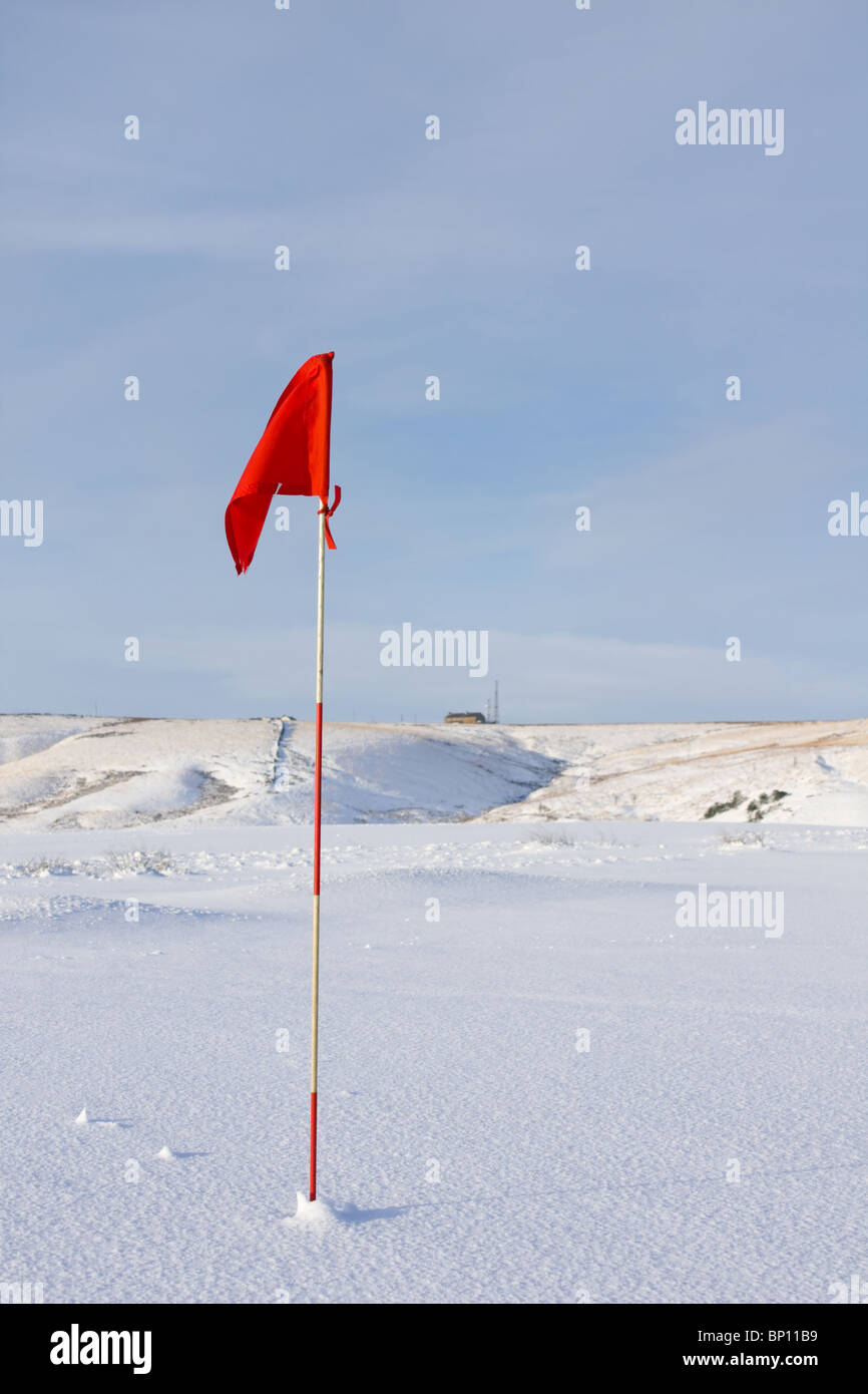 Snow scenic with flag hi-res stock photography and images - Alamy