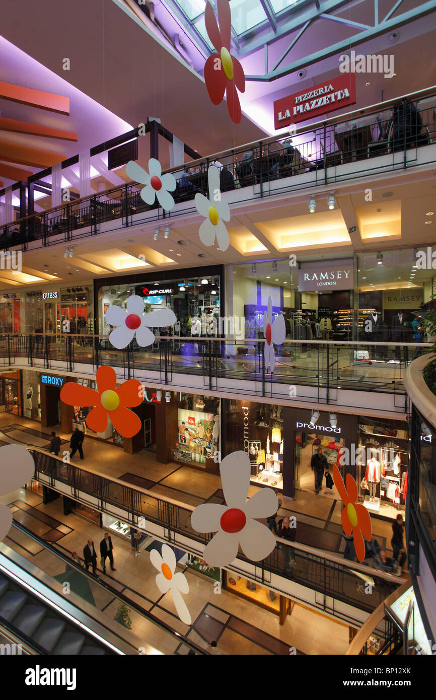 Palladium shopping centre prague czech hi-res stock photography and ...
