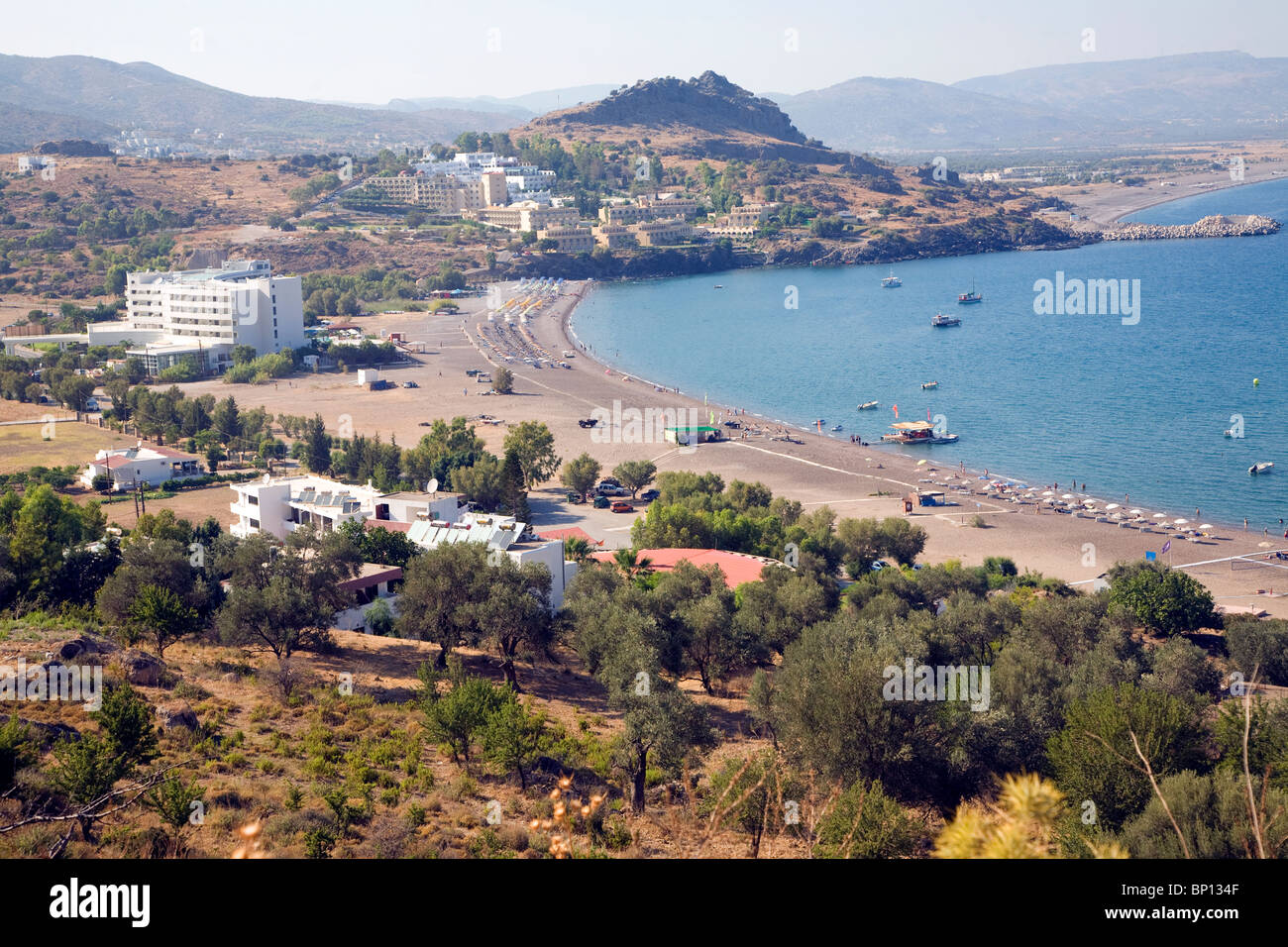 Hotels on beach hi-res stock photography and images - Alamy