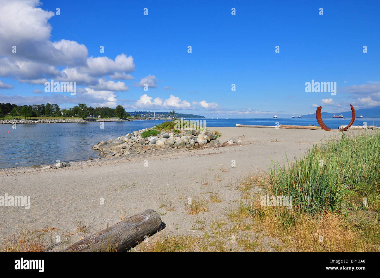 English bay beach vancouver hi-res stock photography and images - Alamy