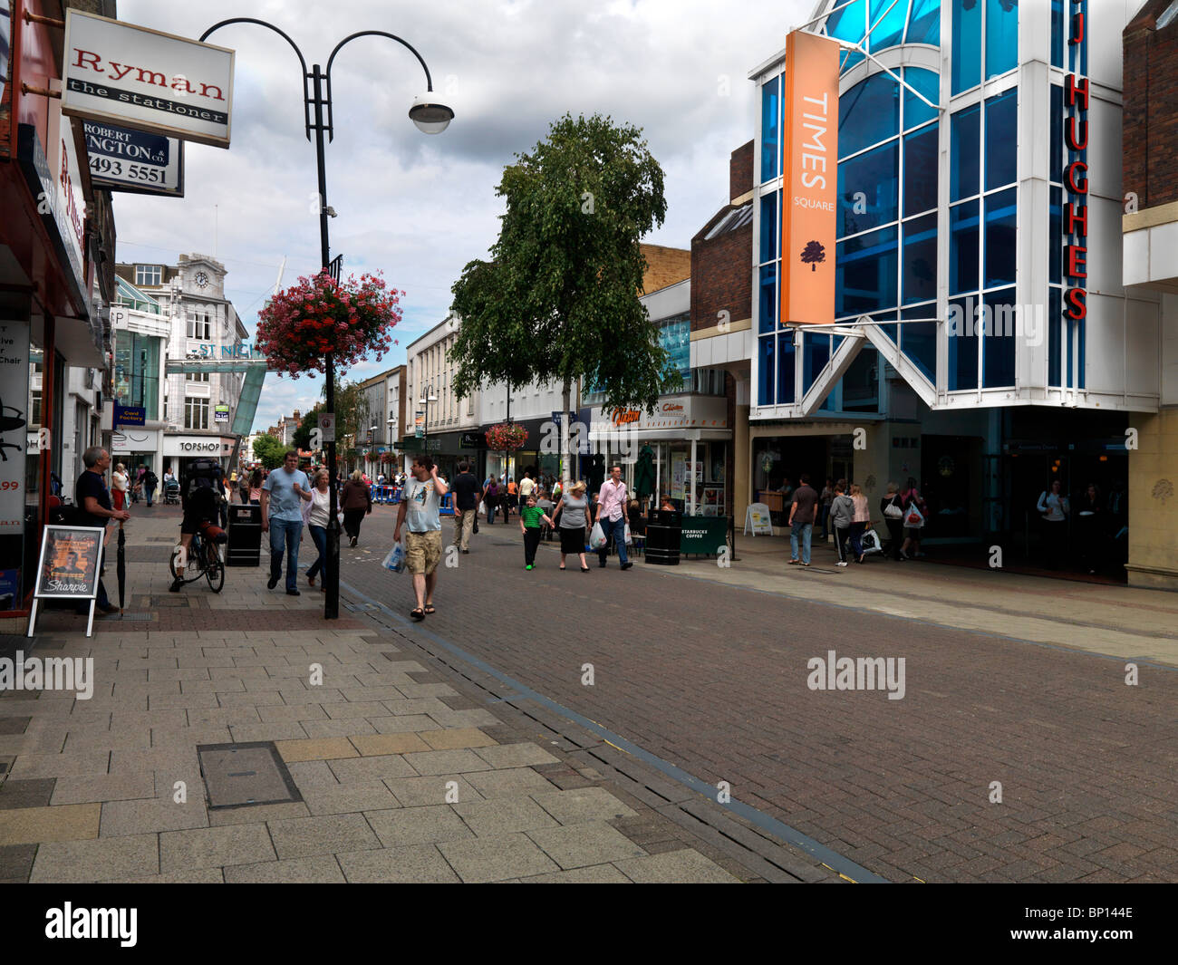 Sutton High Street Pedestrian Zone Surrey England Stock Photo - Alamy