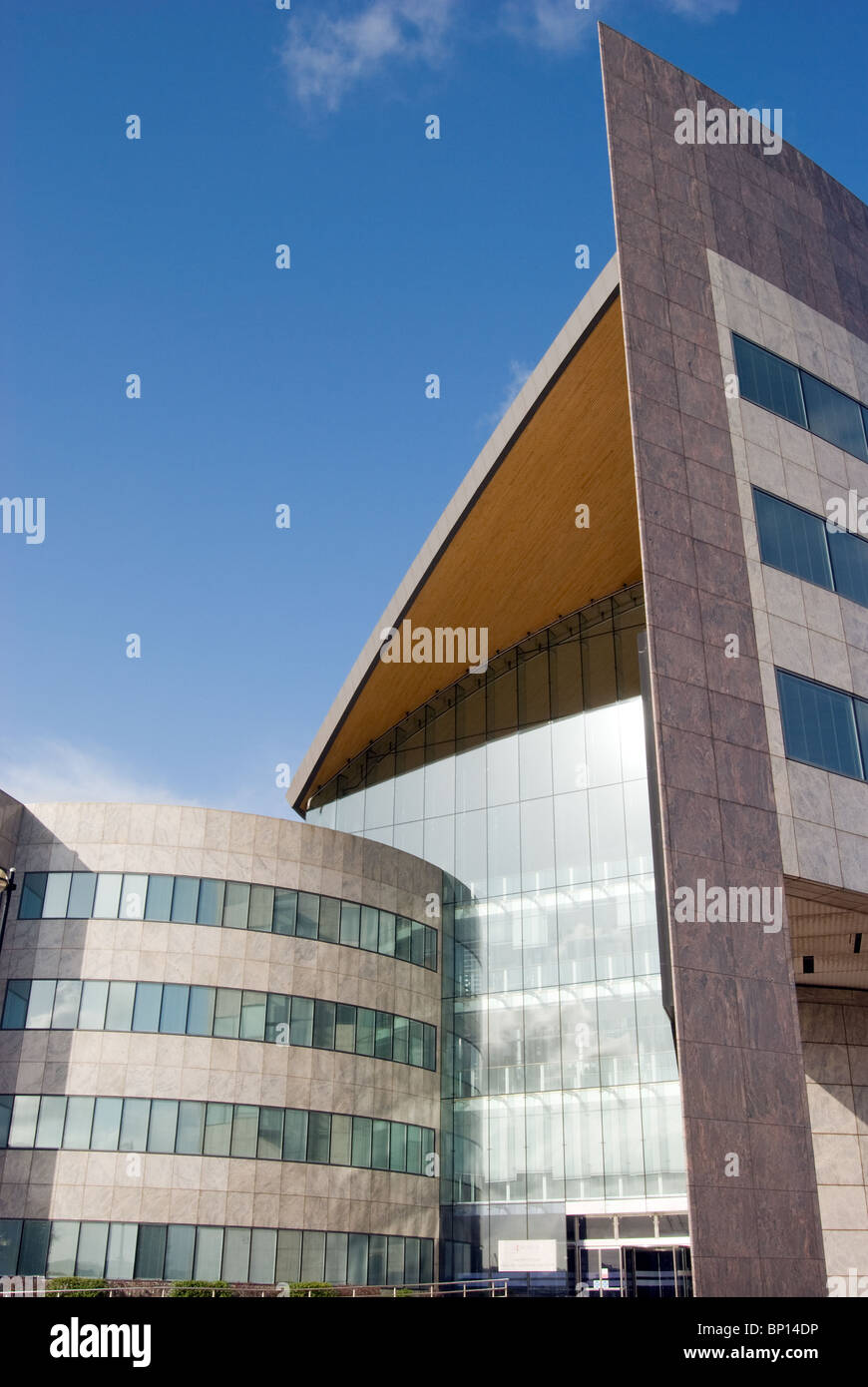 Office building architecture cardiff bay hi-res stock photography and ...