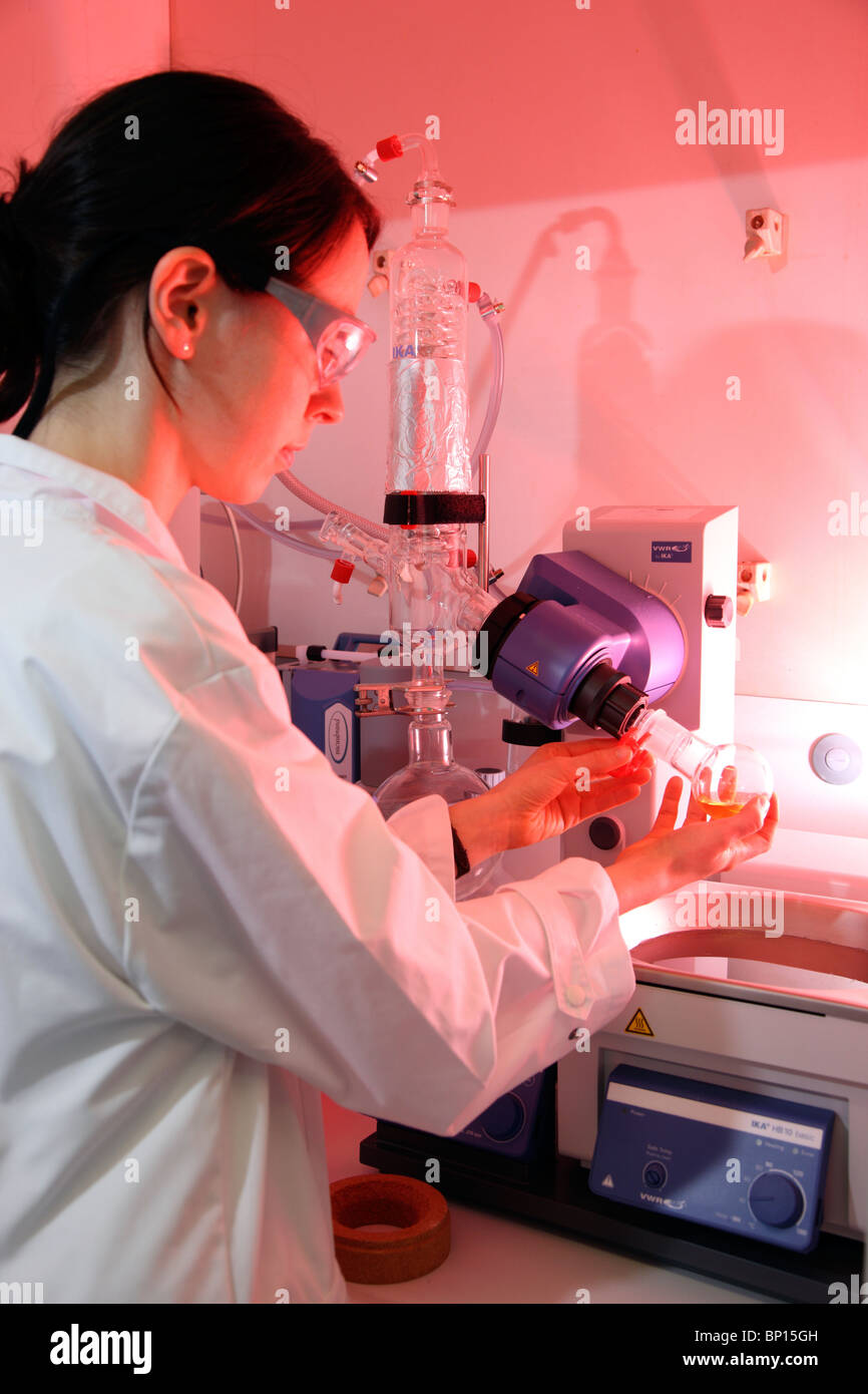 Biotechnology laboratory hi-res stock photography and images - Alamy