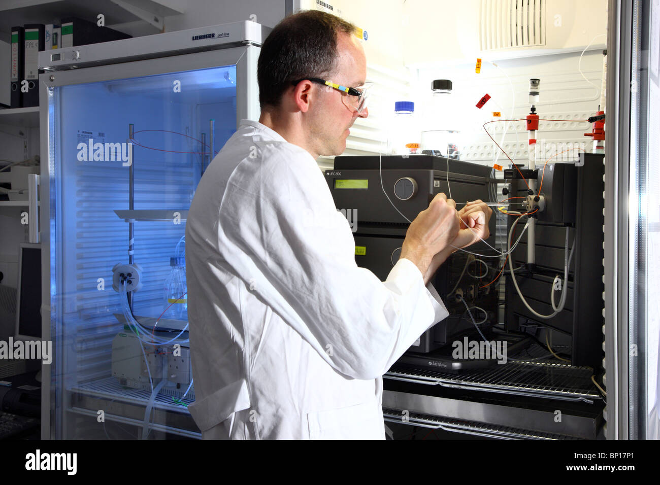 Medical biotechnology laboratories center medical hi-res stock ...