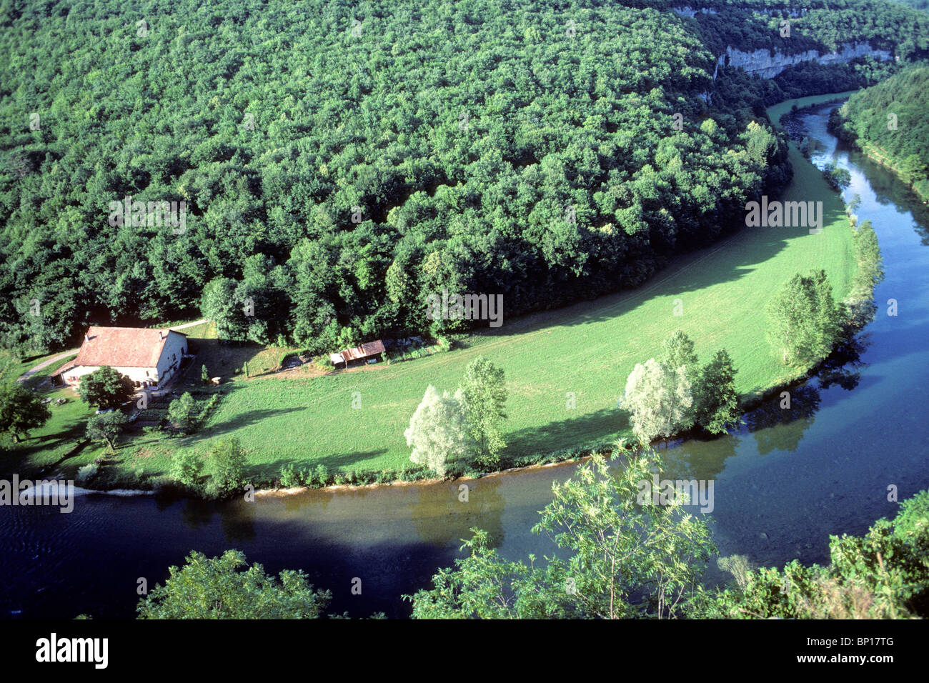 France, Franche-Comté, Doubs (25), La Loue valley and river, Ornans ...