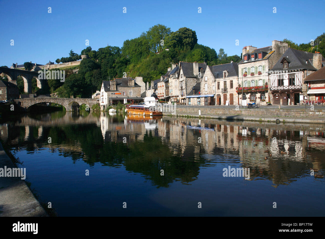 France, Brittany, Cote d'Armor, Dinan (Rance valley), medieval city and ...