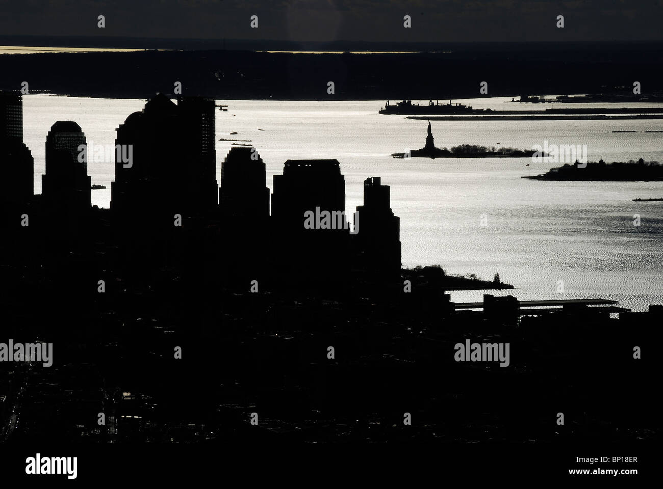 New York Manhattan skyscrapers contour Stock Photo - Alamy