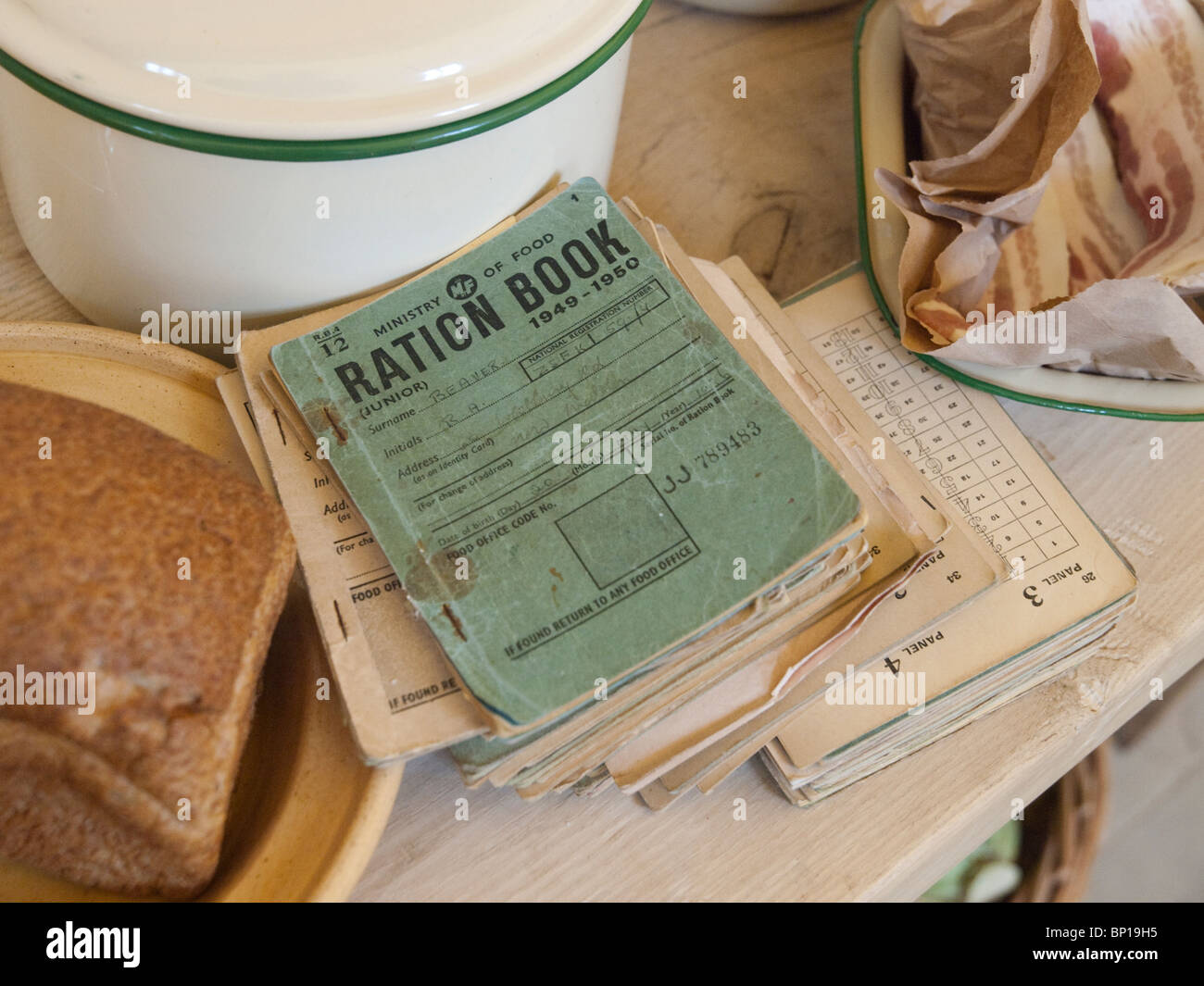Ration book 1940s hi-res stock photography and images - Alamy