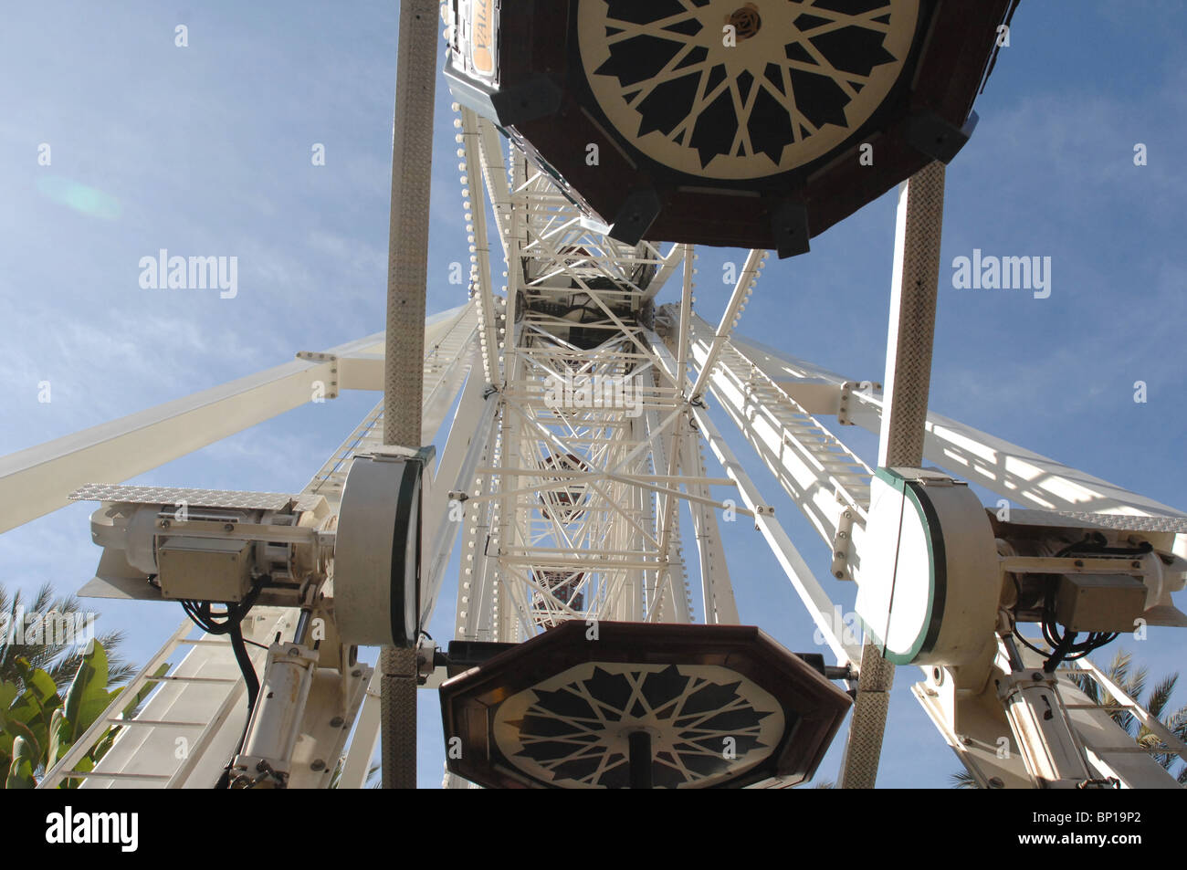 Ferris Wheel at the Irvine Spectrum Shopping Center in Irvine ...