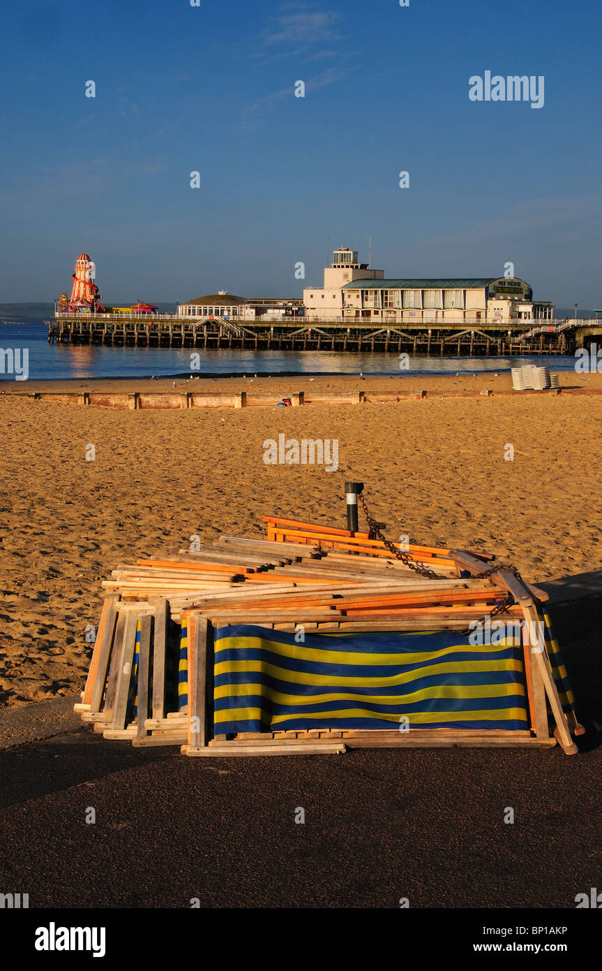 Empty beach sea sand hi-res stock photography and images - Alamy
