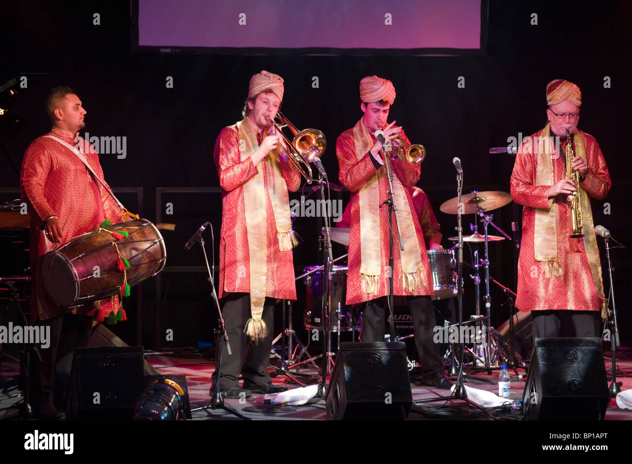 Band baja hi-res stock photography and images - Alamy