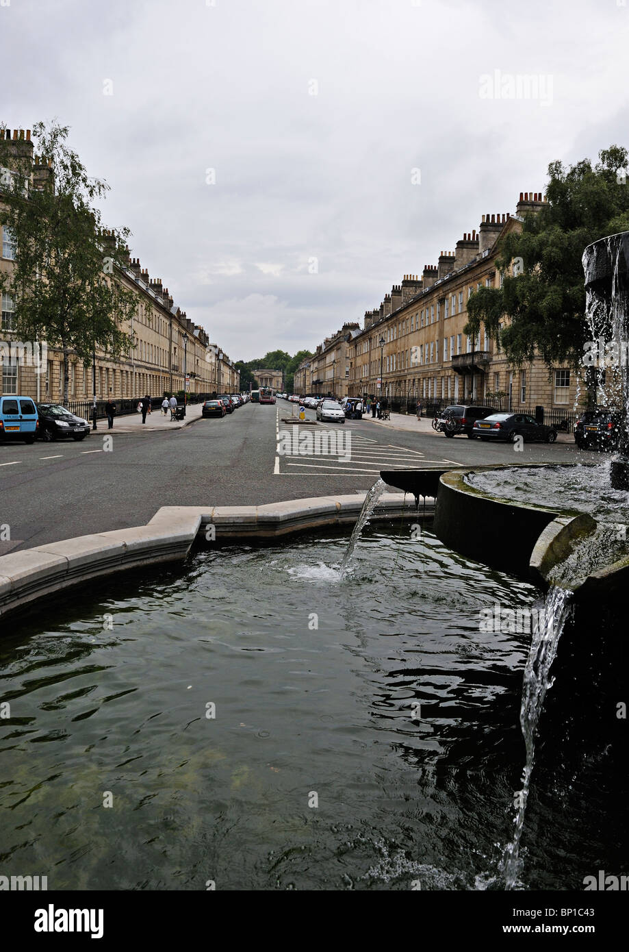 Pulteney street fountain bath hi-res stock photography and images - Alamy