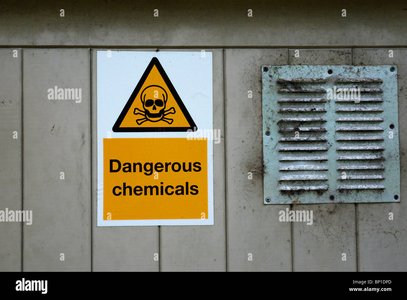 Dangerous chemicals hi-res stock photography and images - Alamy