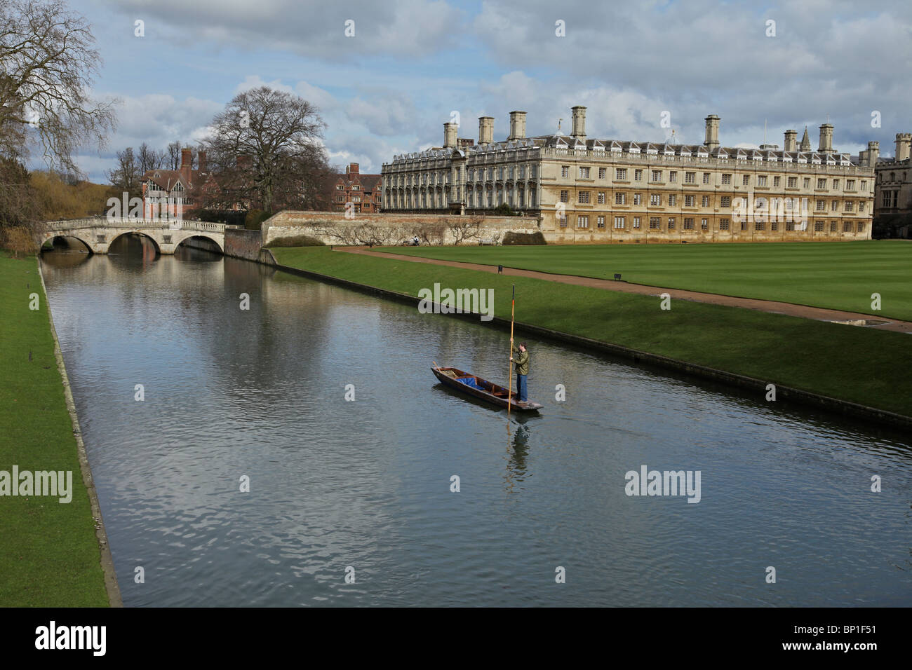 The River Cam with the University of Cambridge , England Stock Photo ...