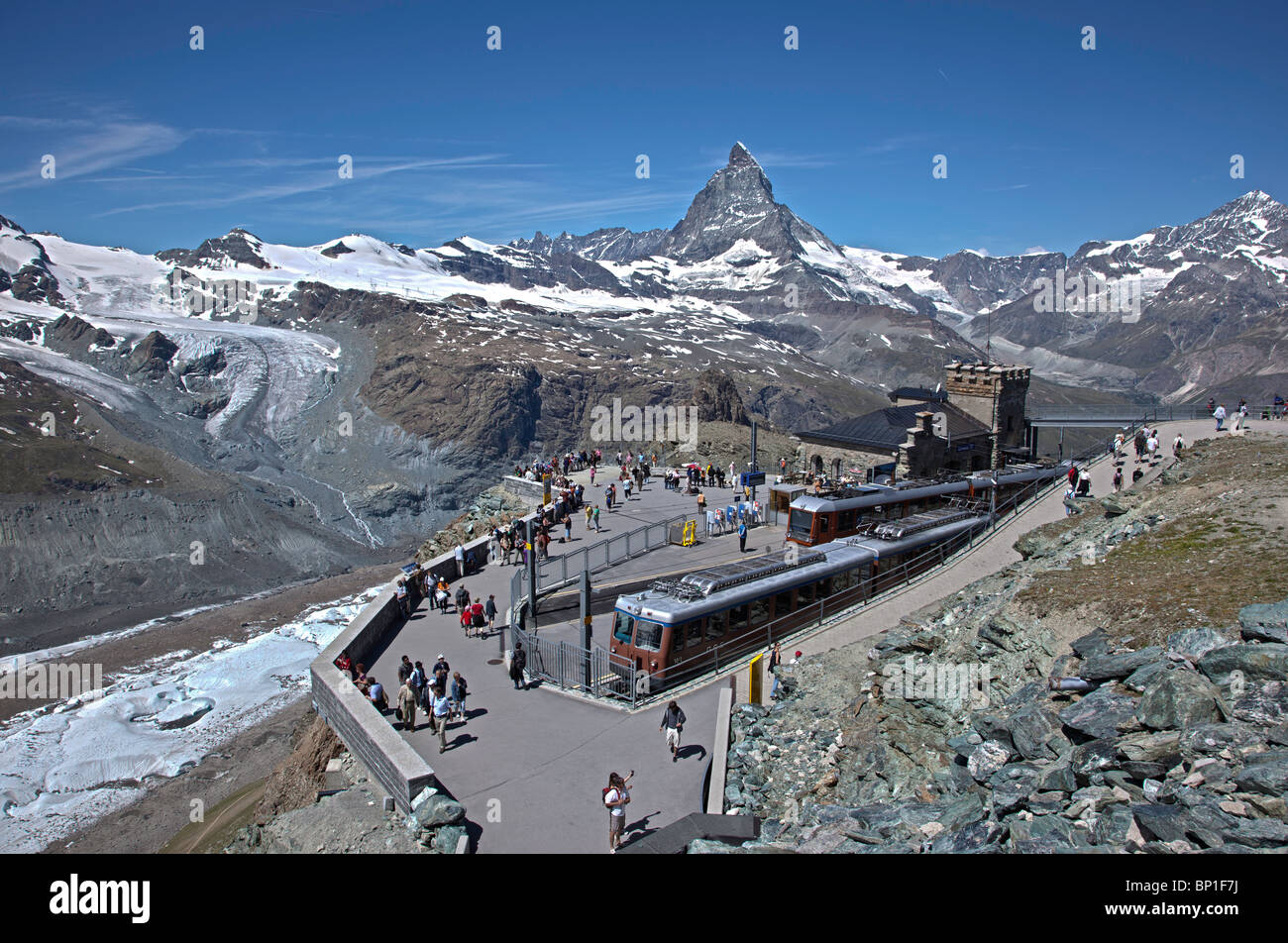 Gornergrat railway at the station gornergrat hi-res stock photography ...