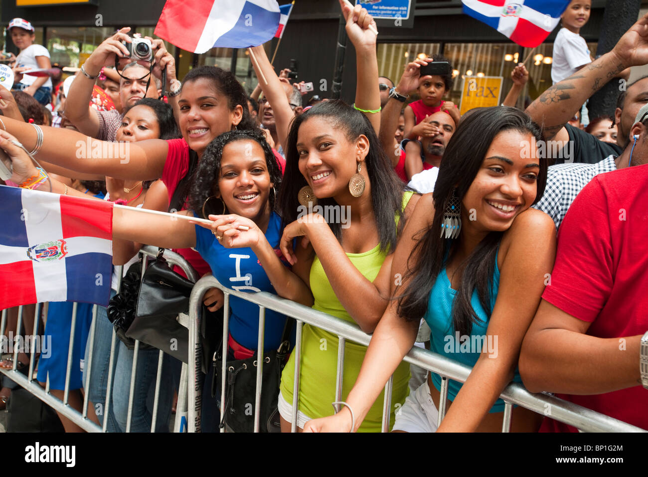 Thousands of Dominican-Americans and their friends and supporters ...
