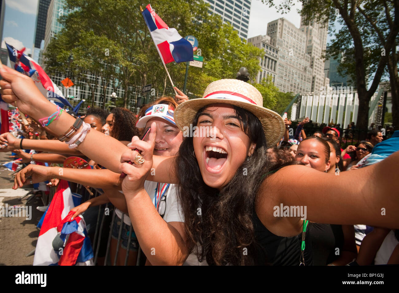 Thousands of Dominican-Americans and their friends and supporters ...
