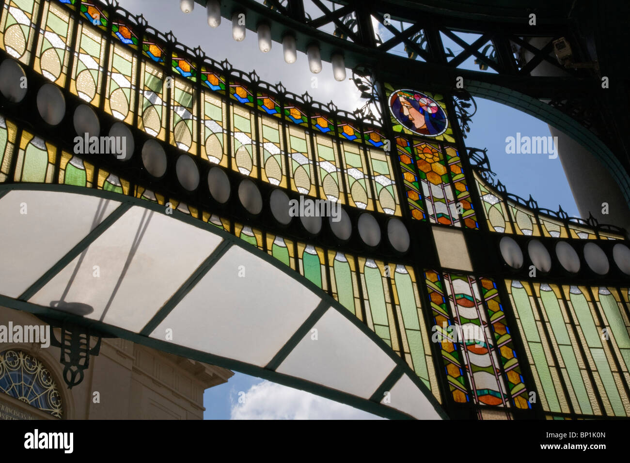 Glass design Opera House facade Stock Photo - Alamy