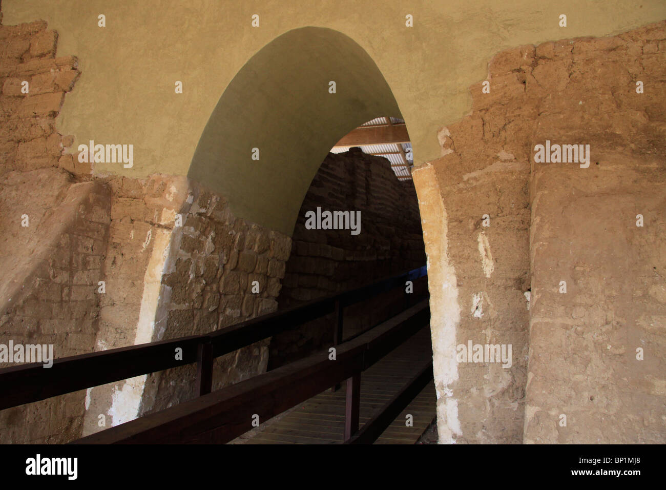 Israel, Southern Coastal Plain, the Canaanite City Gate of Ashkelon ...