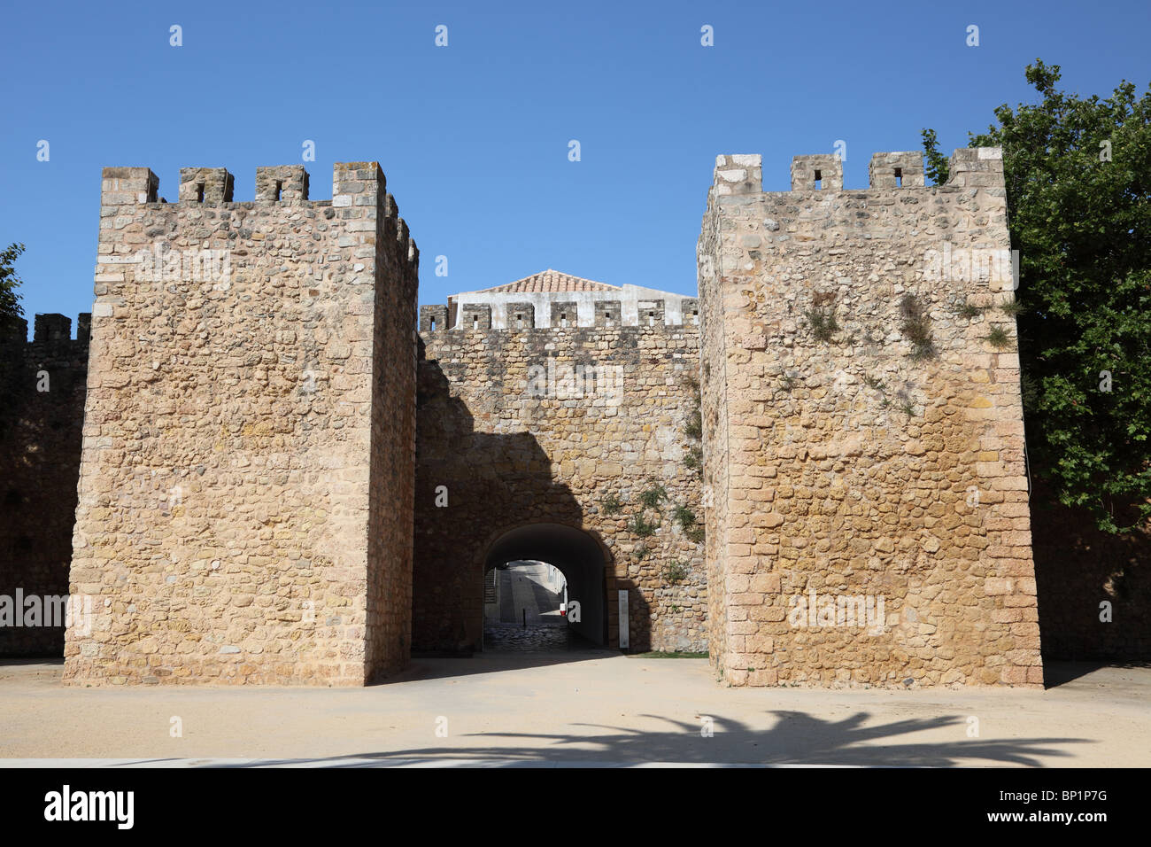 Gate to the old town of Lagos, Portugal Stock Photo - Alamy