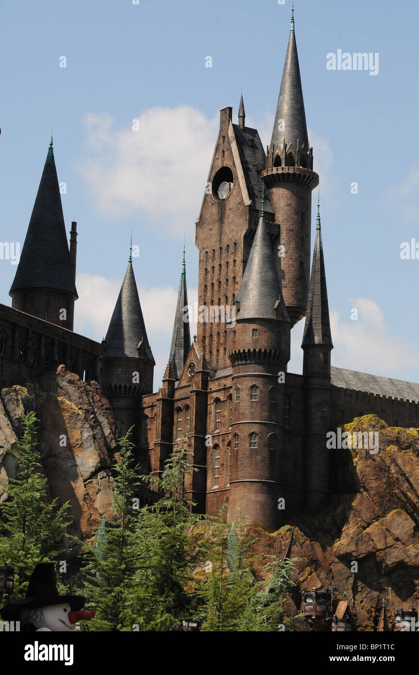 Hogwarts Castle, In The Wizarding World of Harry Potter, Islands of ...