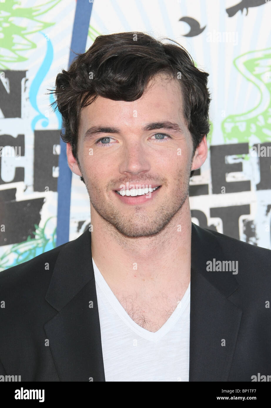 IAN HARDING TEEN CHOICE 2010 ARRIVALS LOS ANGELES CALIFORNIA USA 08 ...