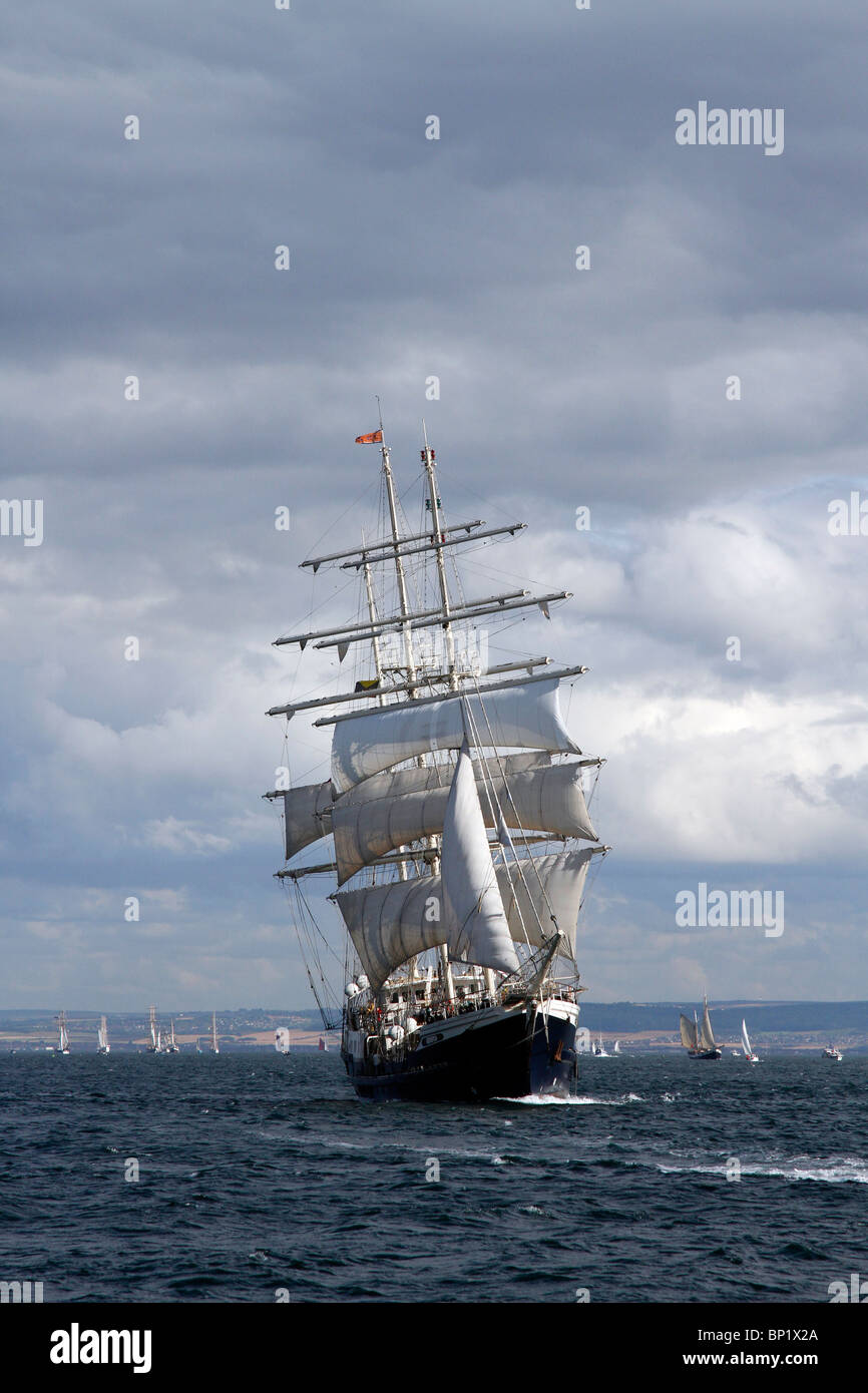 SV Tenacious, 65m barque, Class A Tall ships, modern British wooden ...