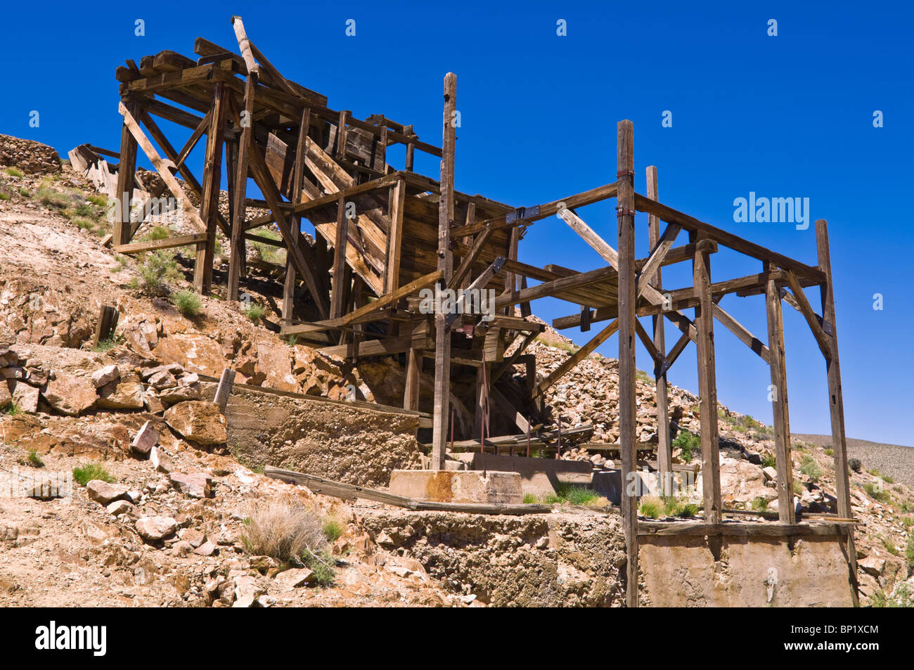 The Cashier Mill at the Eureka Mine, Death Valley National Park ...