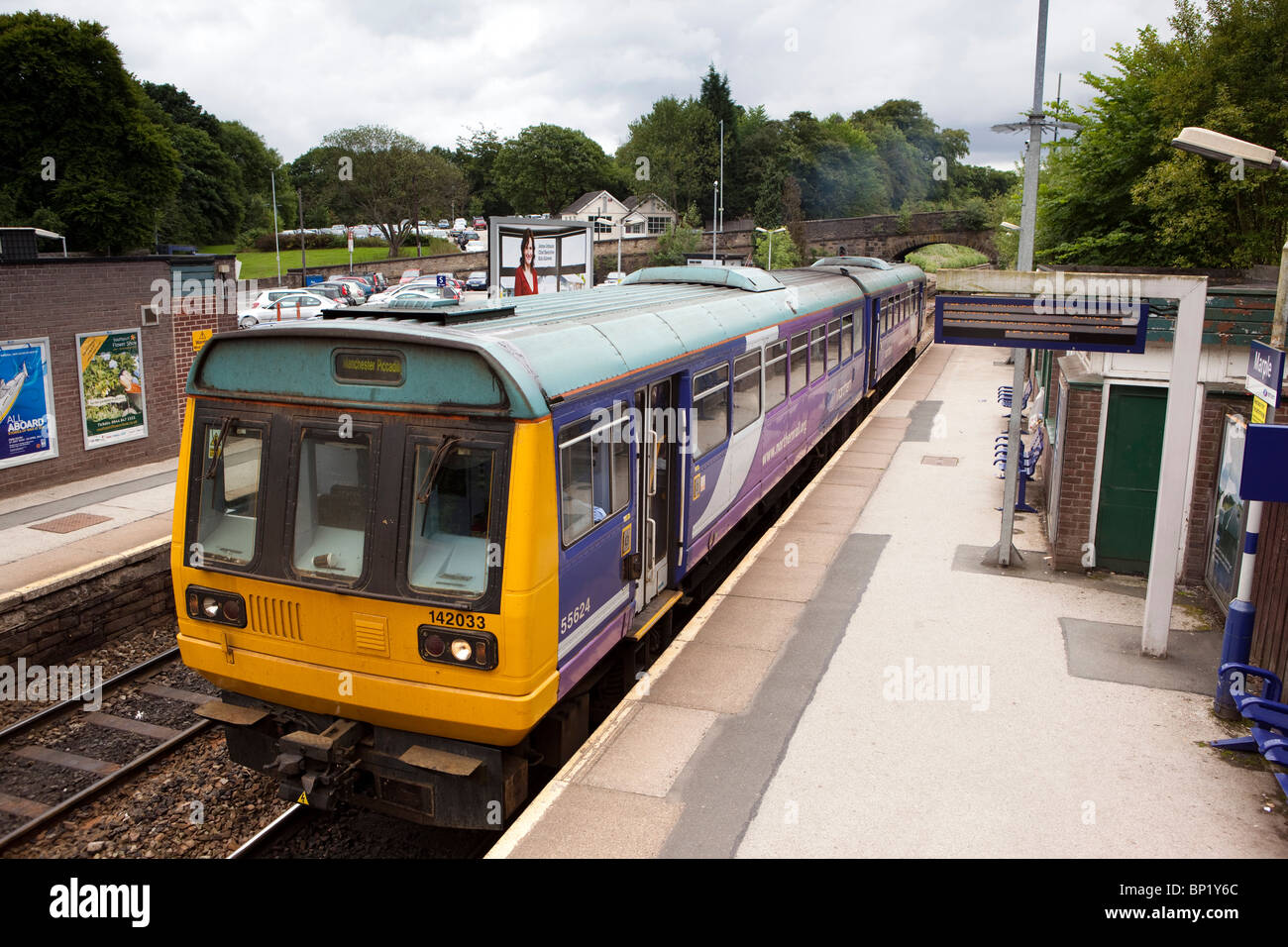 UK, England, Cheshire, Marple, Railway Station, Northern Rail Hope ...