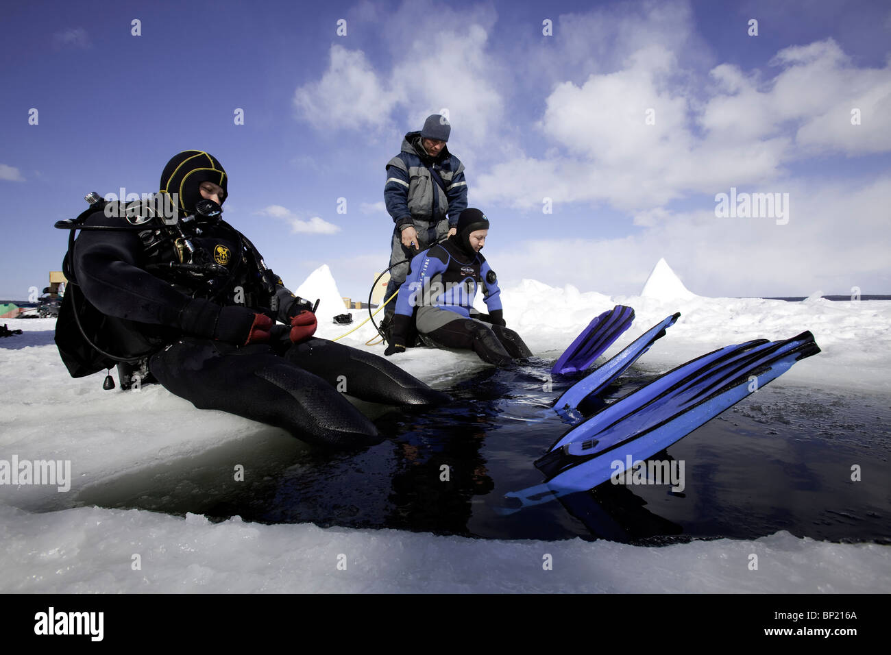 Icediving scuba ice diving hi-res stock photography and images - Alamy