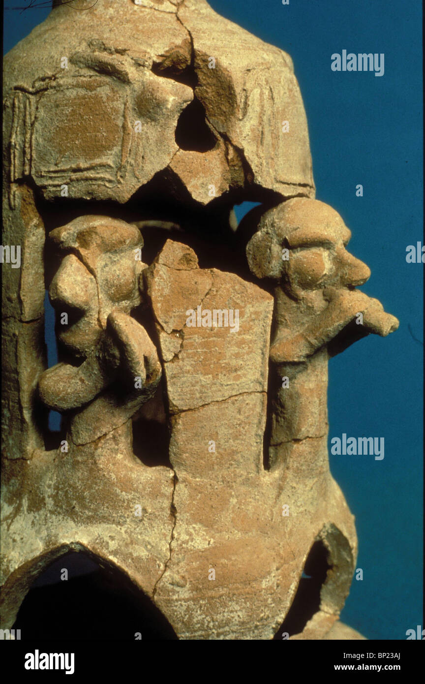 Cult stand hi-res stock photography and images - Alamy