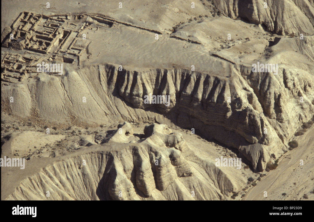Qumran settlement, aerial view hi-res stock photography and images - Alamy