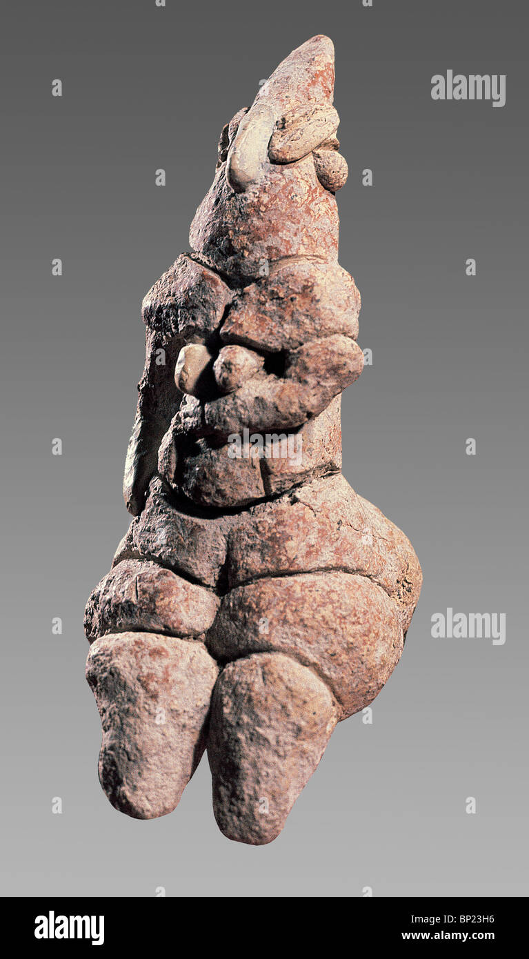 CLAY MADE FEMALE FIGURINE FOUND IN HORVAT MINHA (THE JORDAN VALLEY ...