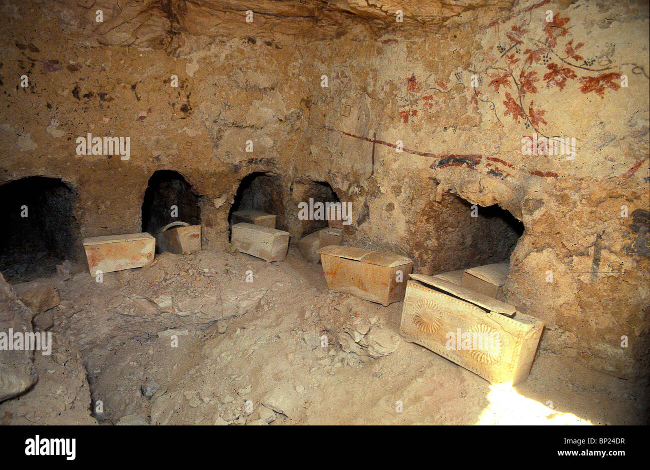 520. JERICHO - ROMAN PERIOD JEWISH BURRIAL CAVE WITH OSSUARIES Stock ...