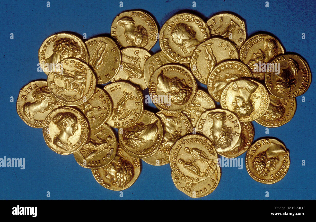 Roman gold coins hi-res stock photography and images - Alamy