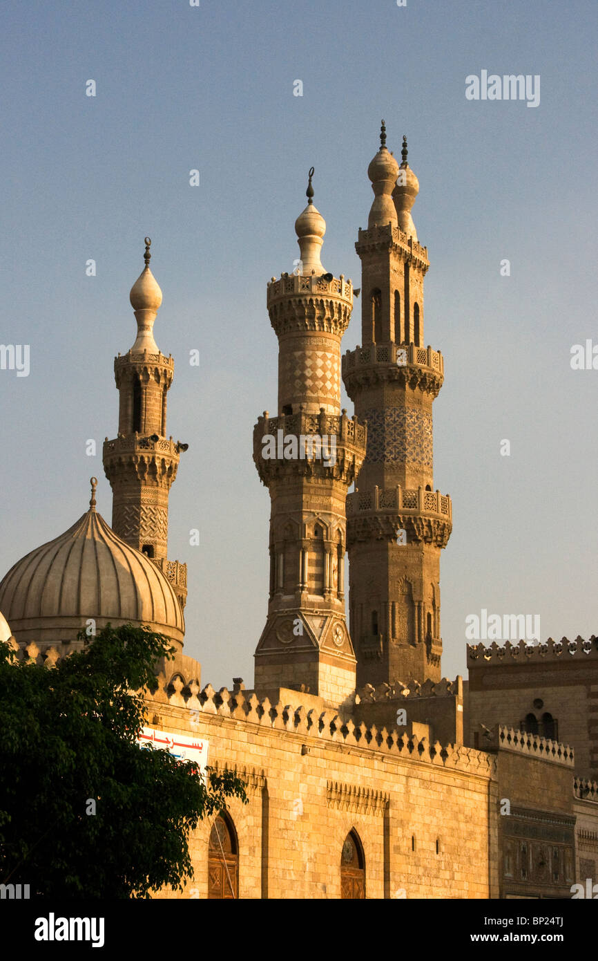Towers mosque cairo egypt hi-res stock photography and images - Alamy