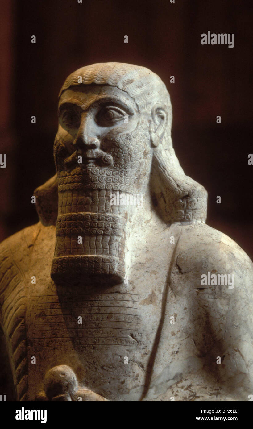 1033 statue of king ashurnasirpal hi-res stock photography and images ...