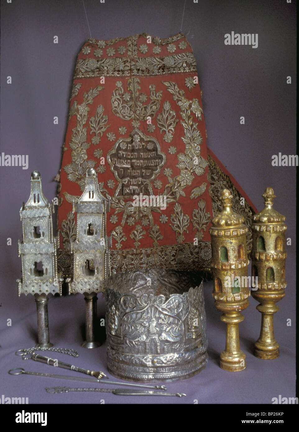 1182 torah decorations from north africa hi-res stock photography and ...