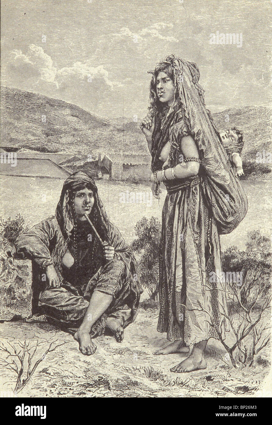 1192 beduin women hi-res stock photography and images - Alamy